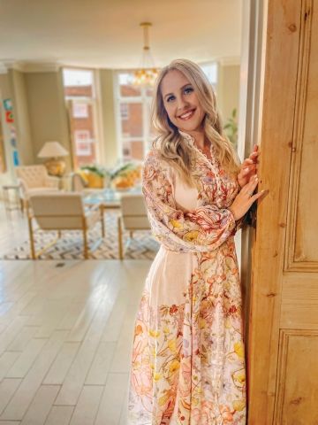 Lindsay Jill Roth – HarperCollins